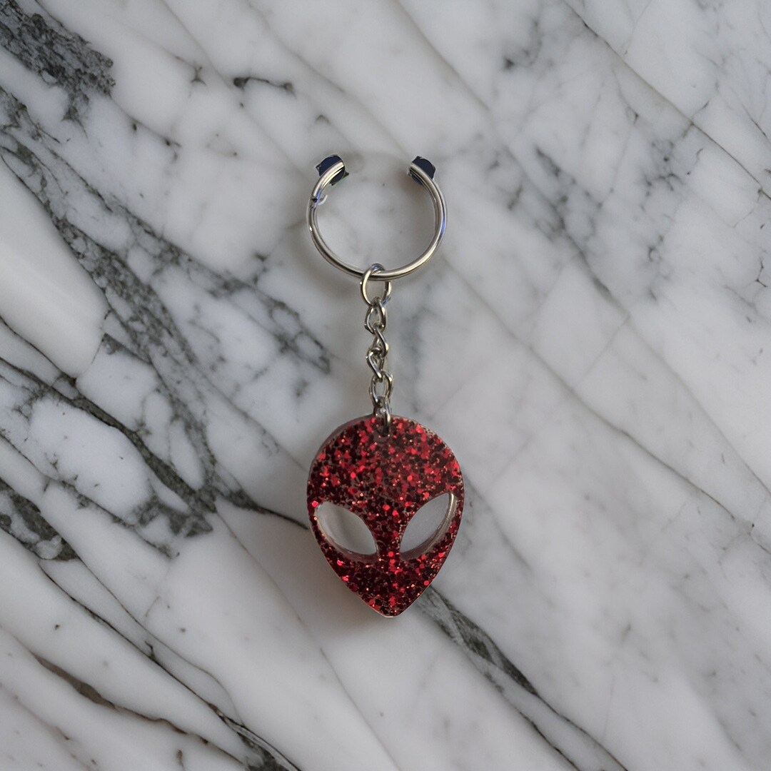 Small Alien Keychains - Etsy