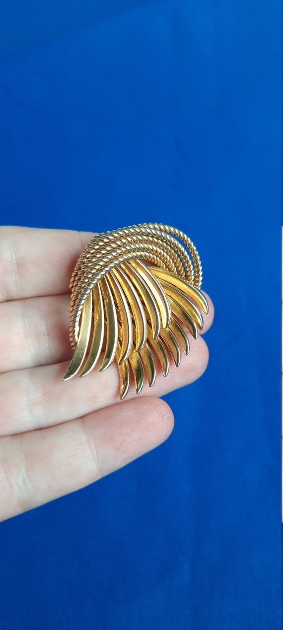 Henkel and Grosse 1964 Germany Feather Rope Design Br… - Gem