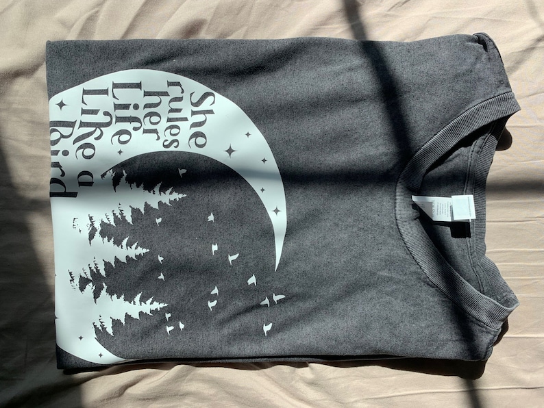 She Rules Her Life Like a Bird in Flight Shirt, Fleetwood Mac Shirt ...