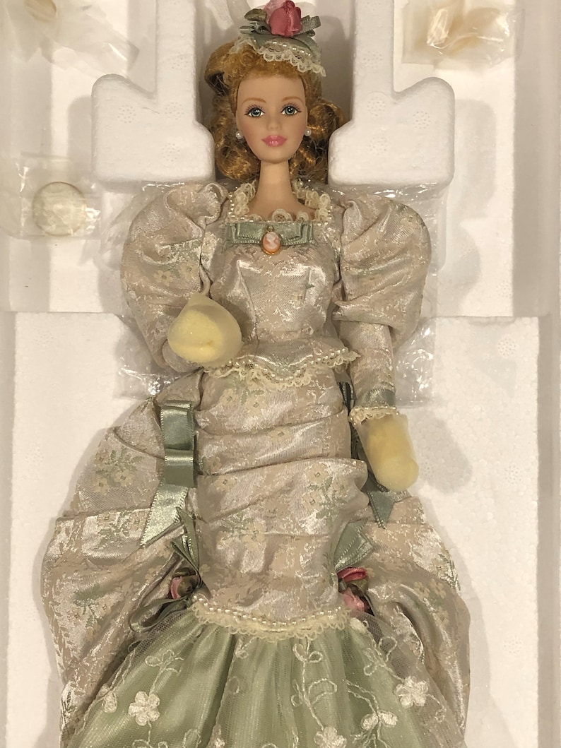 Mint Memories™ Barbie® Doll From the Holiday Porcelain - Etsy