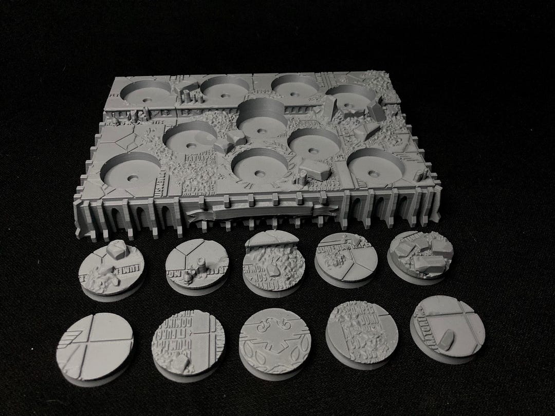 Grimdark Miniature Display Plinth: 40k Tabletop Terrain With Scenic ...