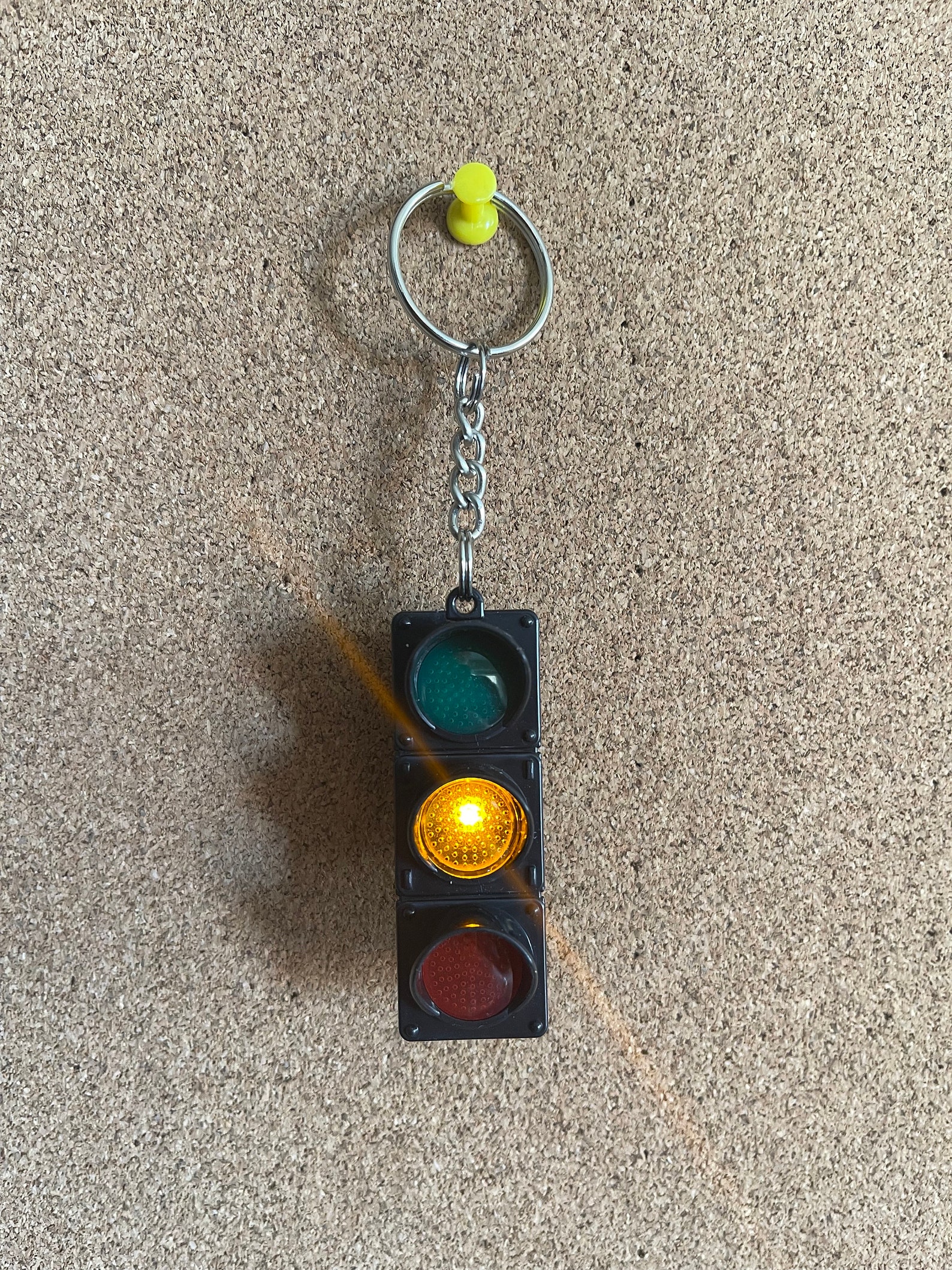 Functioning Traffic Light Keyrings Funky Unusual Accessories Red Yellow ...