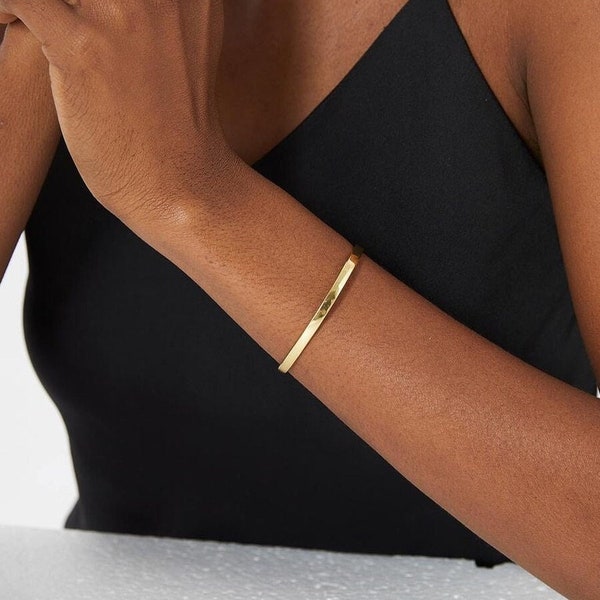 Minimalist Bangle - Etsy