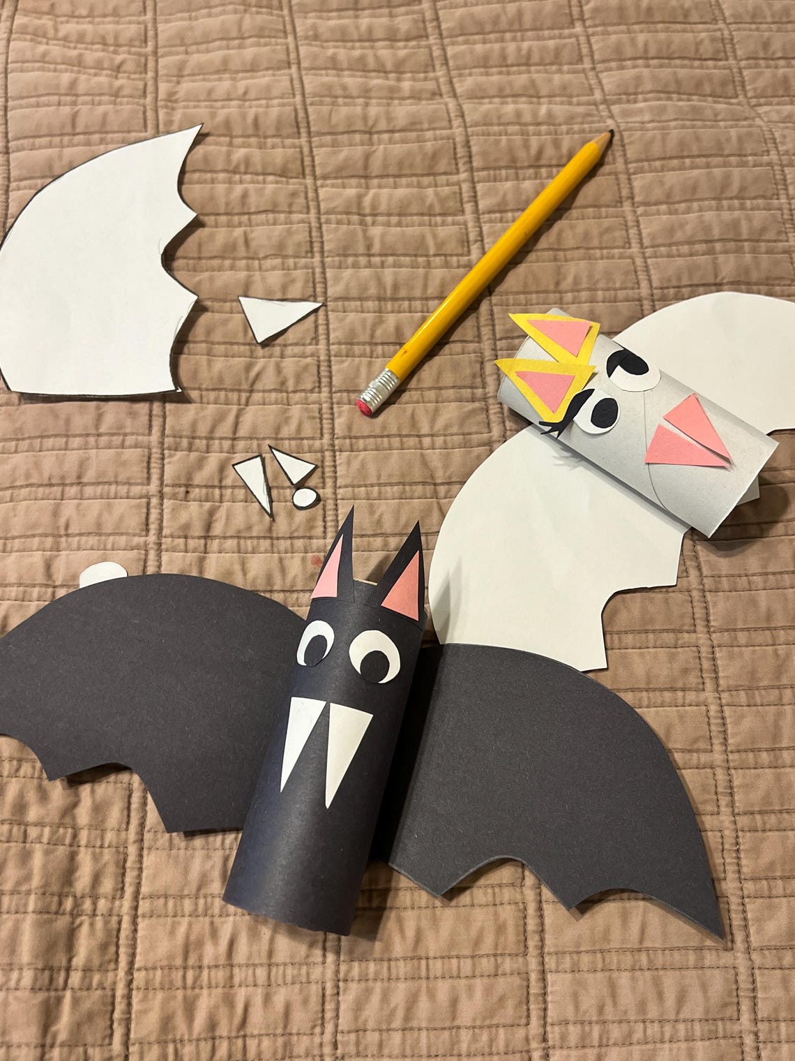 Bat Craft Template, Bat Tissue Roll Craft, Halloween Craft for Kids ...