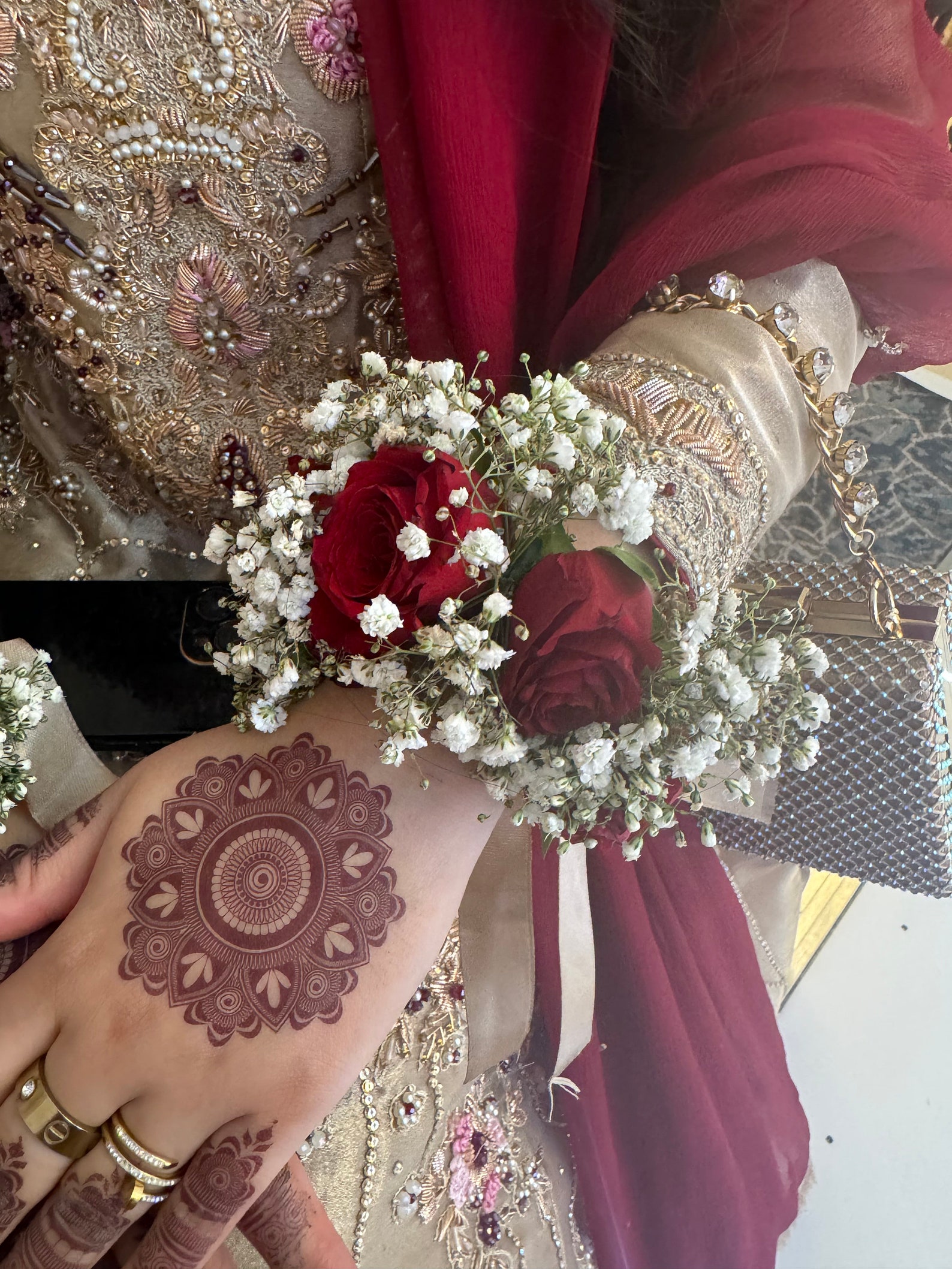 Fresh Flower Bracelets (pair)- Bridal Gajra- Corsages - Etsy UK