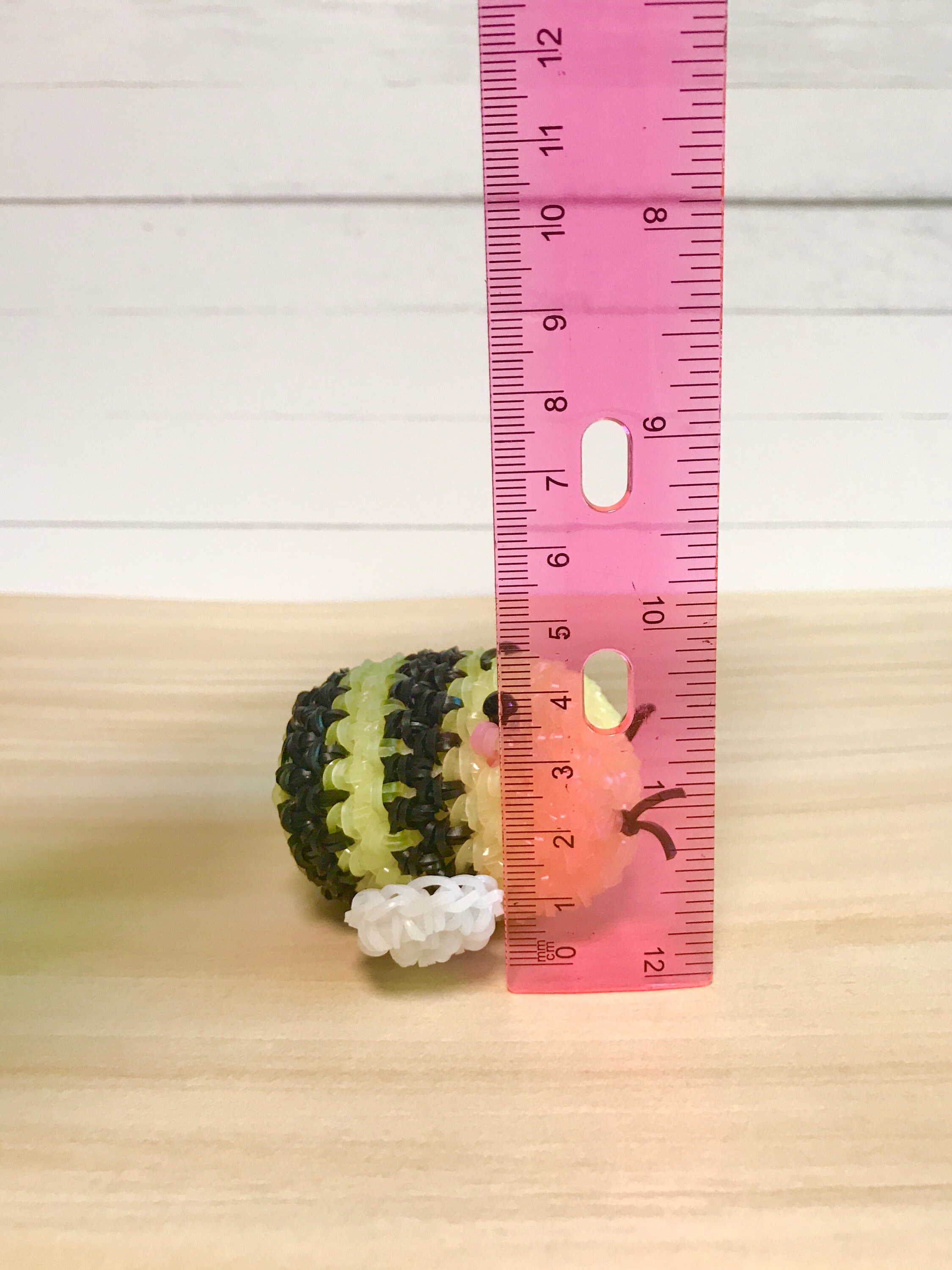Adorable Rainbow Loom Bumble Bee Loomigurumi Bands Spring Handmade ...