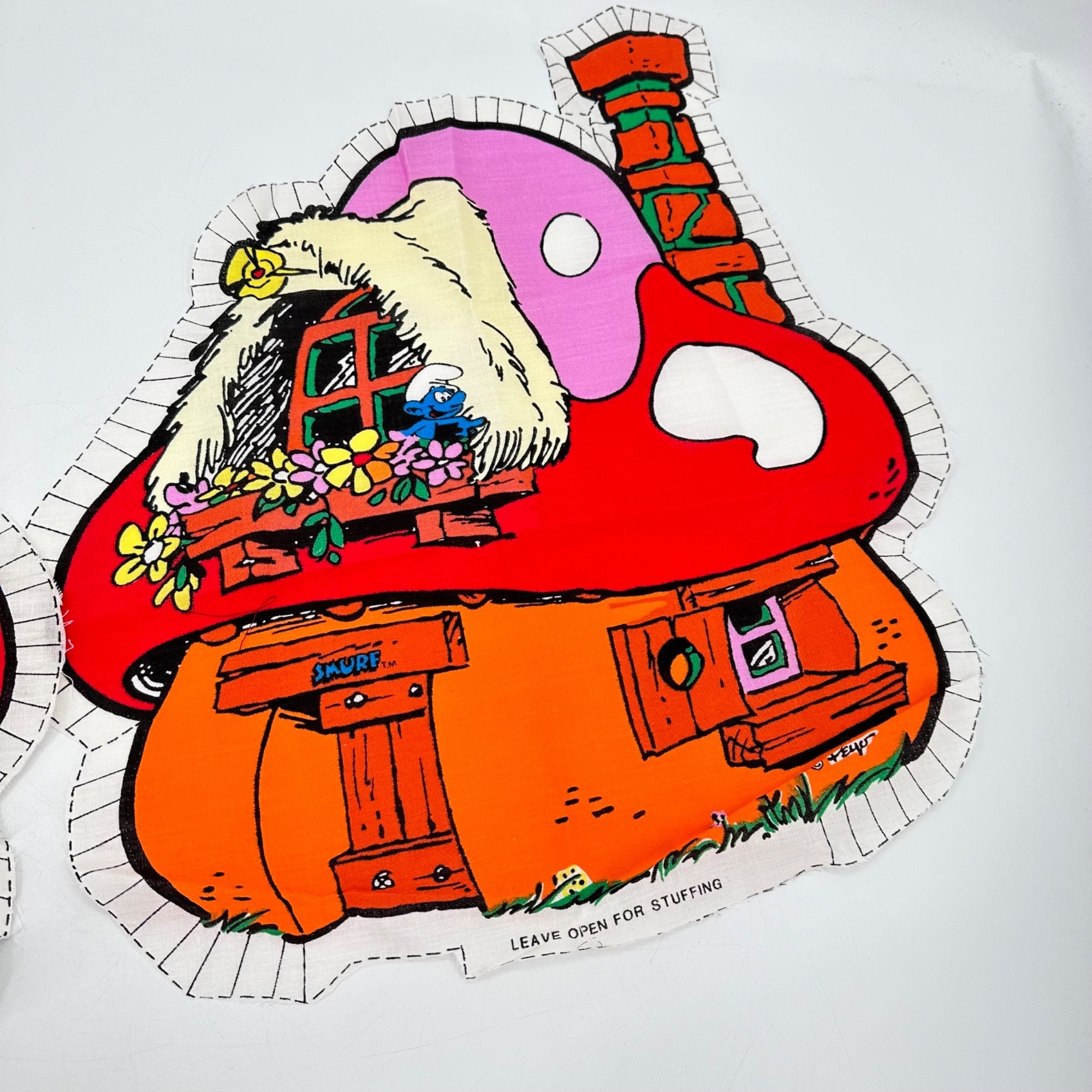 Smurfs Drawing House