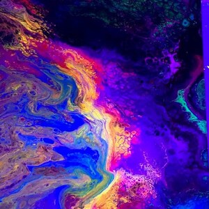 UV Pouring Painting "droopy Blacklight Paint" - Etsy