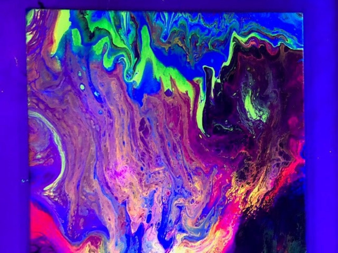 UV Pouring Painting "droopy Blacklight Paint" - Etsy