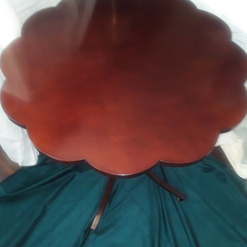 Scallop Table - Etsy