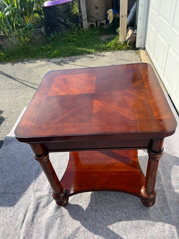 A Very Heavy Vintage Sturdy Mahogany Burl Wood Top Bassett Furniture Big Side end Table or Nightstand W 1 Drawer 1 Shelf Hand Carved Legs Etsy Finland