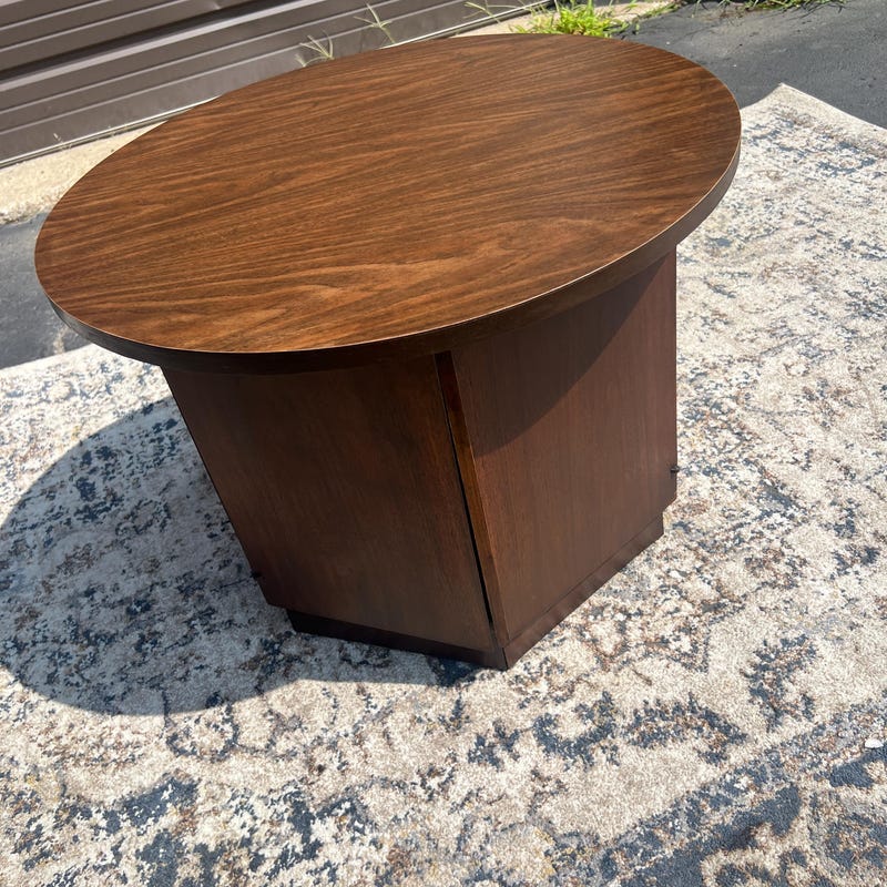 Vintage Formica Round Table - Etsy