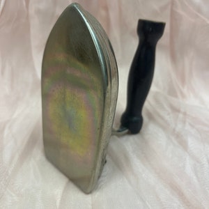 Small Vintage Iron - Etsy