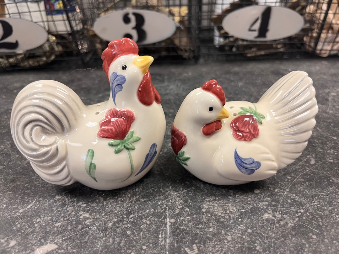 Vintage Lenox Poppies on Blue Barnyard Roosters Salt and Pepper Shaker ...