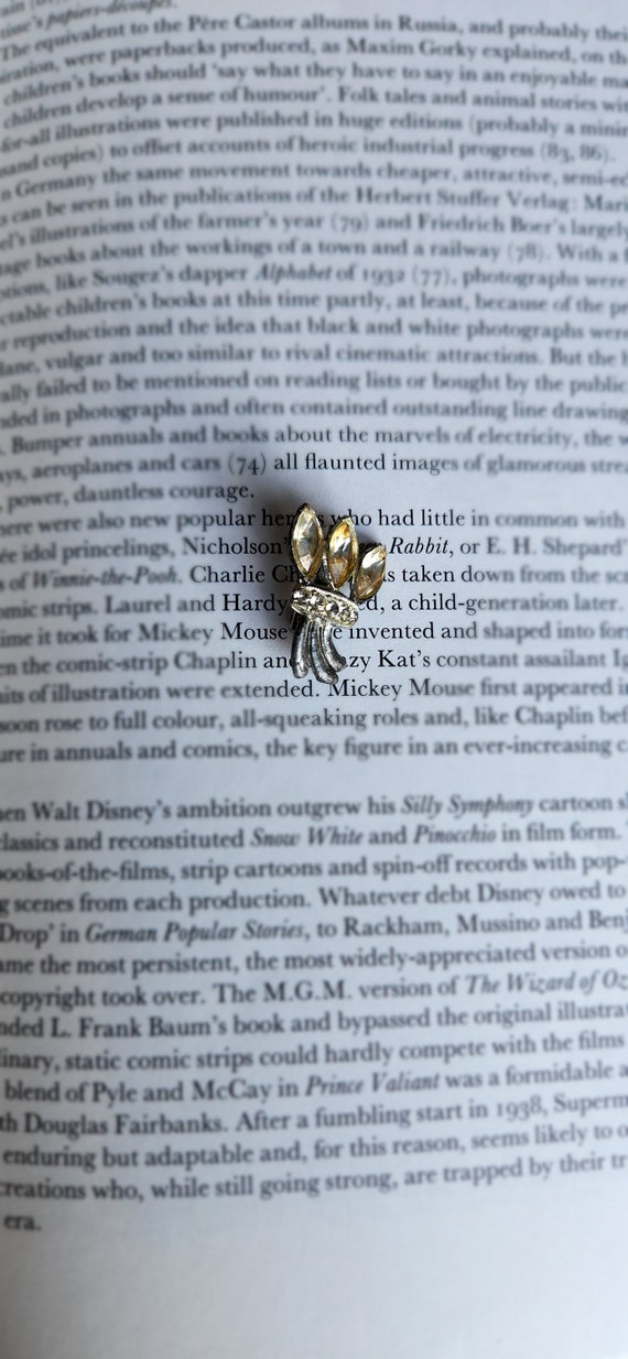 Vintage y2k retro silver flower pin, fancy flower bro… - Gem