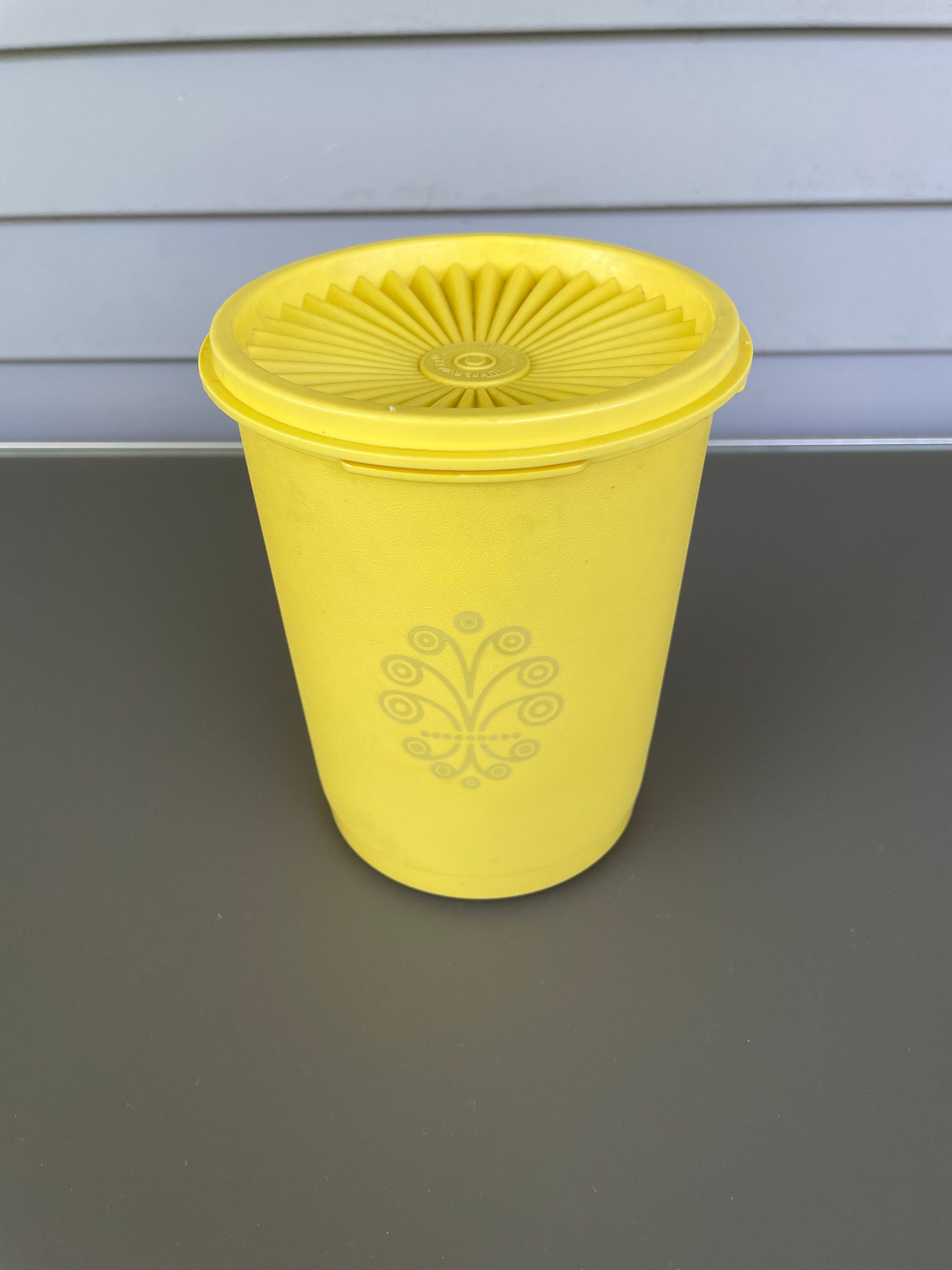 Tupperware Cookie Canister for sale | Only 2 left at -75%