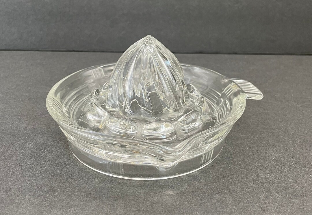 Clear Glass Citrus Juicer/vintage Glass Juice Reamer - Etsy