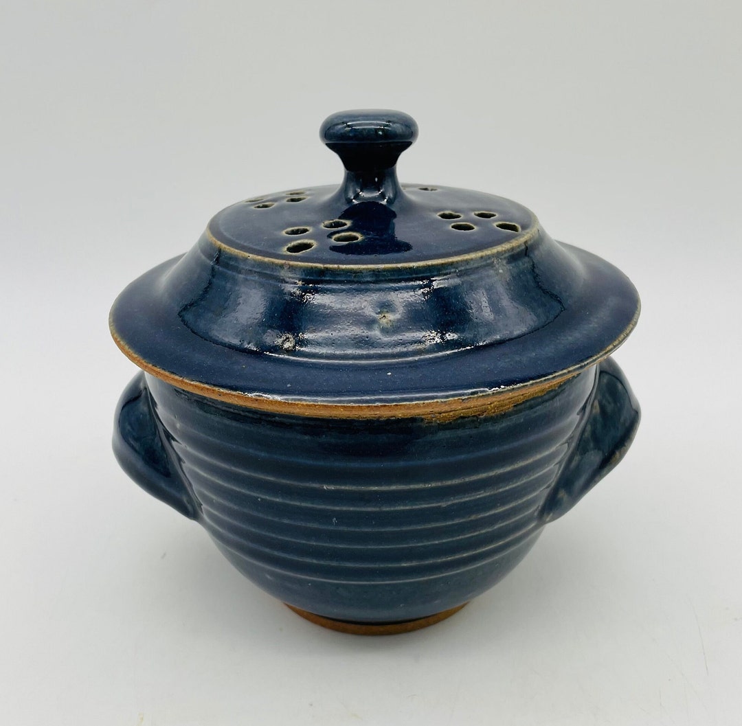 Studio Pottery Navy Blue Glazed Potpourri Lidded Bowl/garlic Keeper - Etsy
