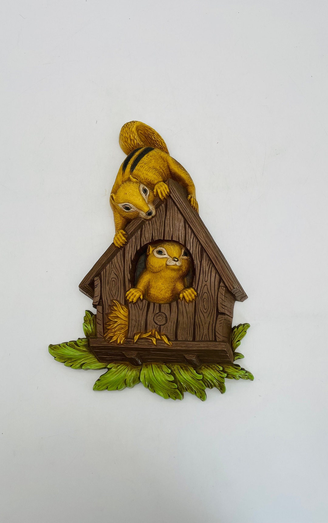 Vintage Chipmunk Treehouse/birdhouse Molded Plastic Plaque Wall Decor ...