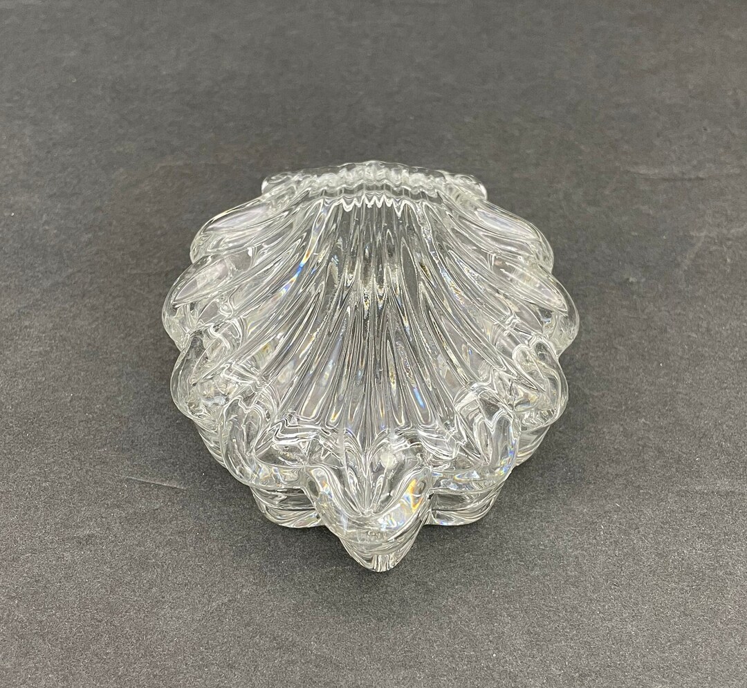 Clamshell Shaped Covered Cut Glass Trinket Dish - Etsy