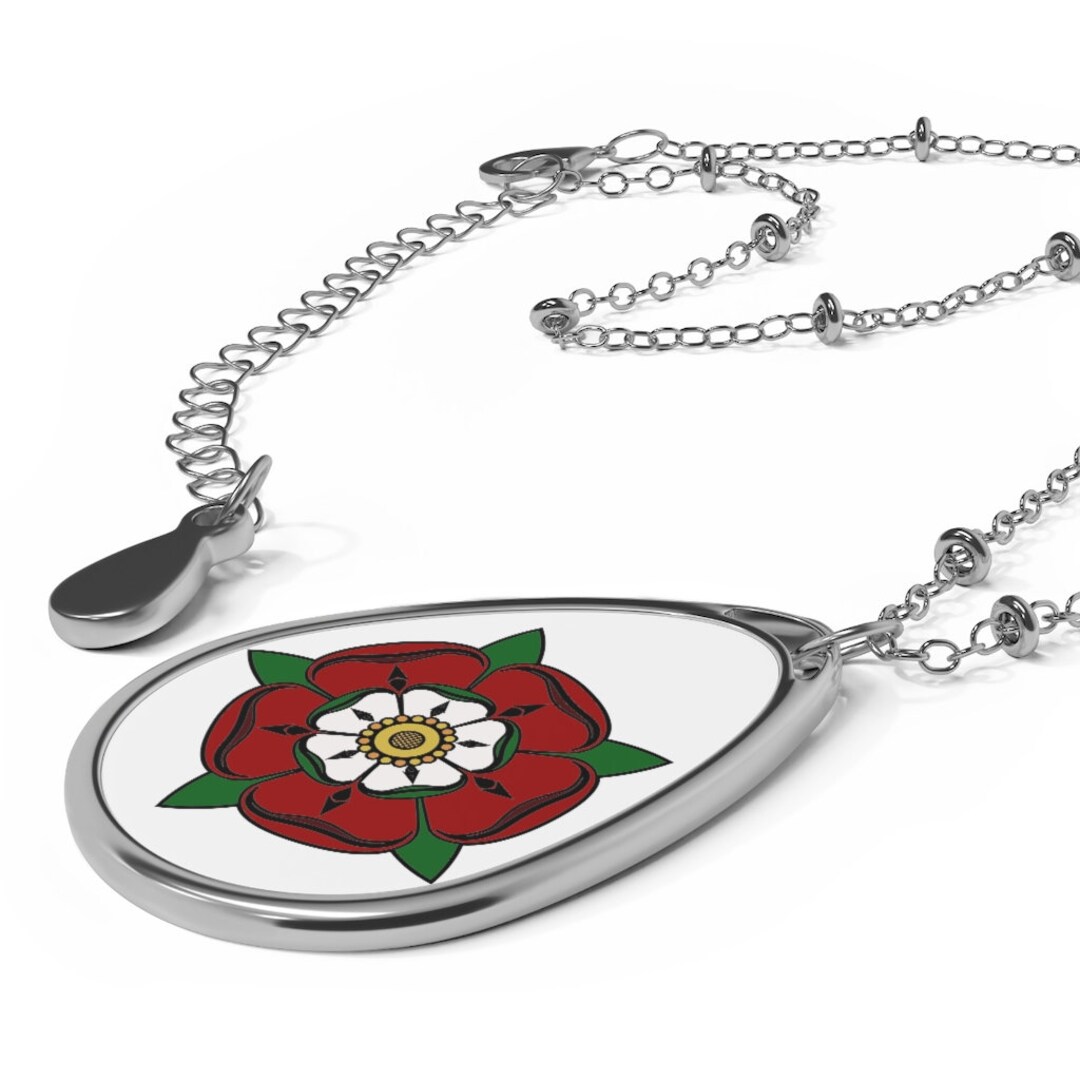 Tudor Rose Necklace White - Etsy