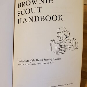 BROWNIE SCOUT HANDBOOK - Etsy