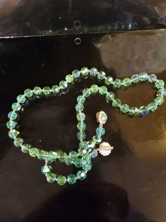 McCann green crystal beads - Gem
