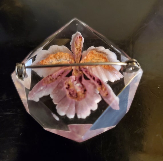 Faceted Lucite Orchid Pin: Floral Brooch - Gem