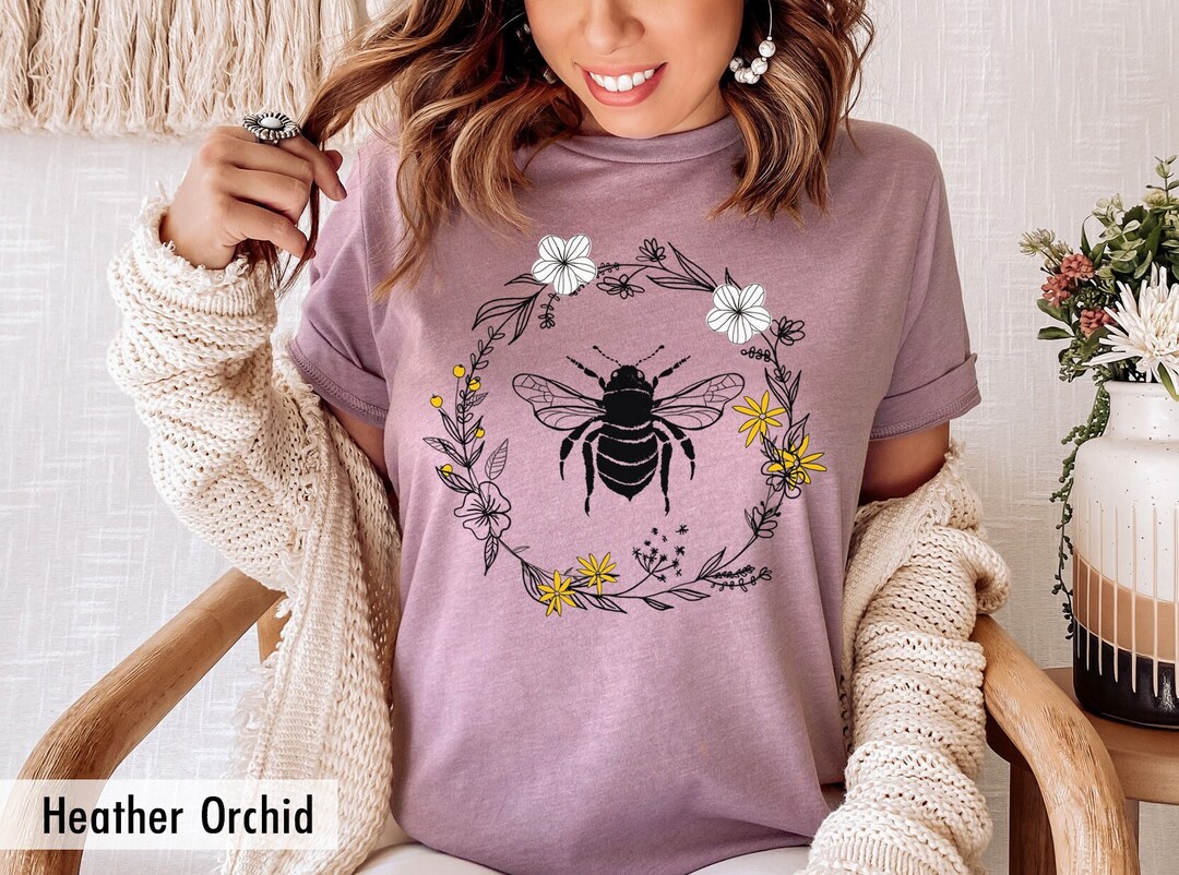 Bee Botanical Shirt, Bee T-shirt, Nature Shirt, Gift for Her, Cute Bee ...