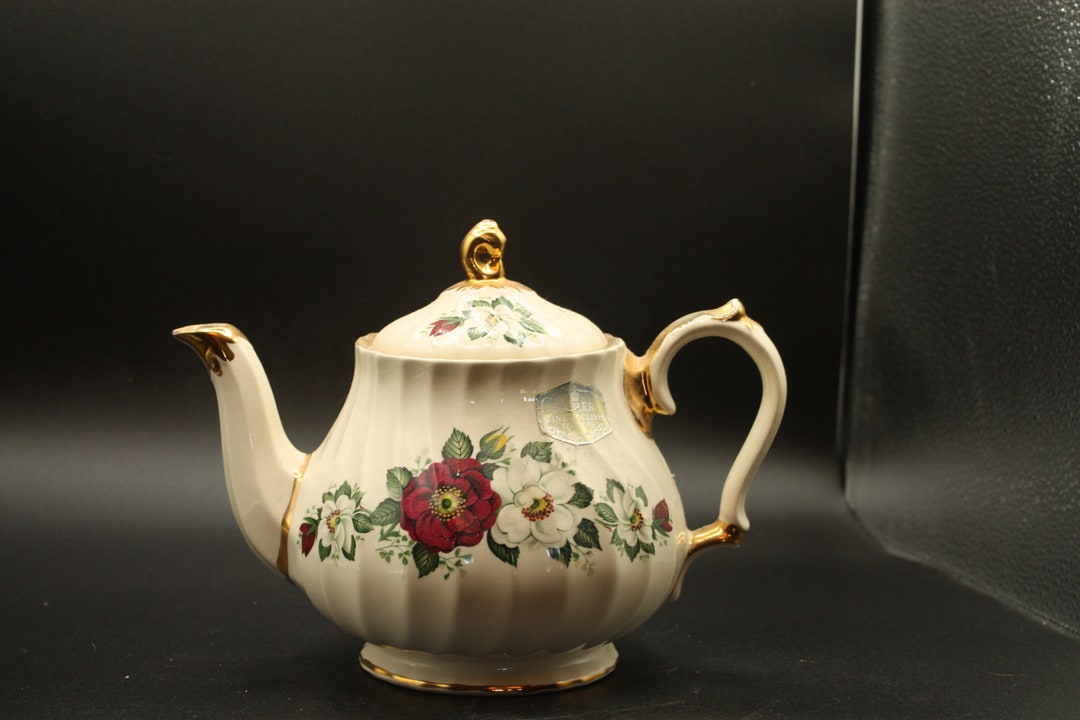 Sadler Red/white Rose Teapot - Etsy