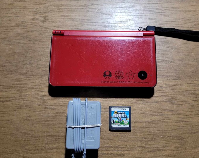 Nintendo Dsi XL Mario 25th Anniversary Edition + New Super Mario Bros ...
