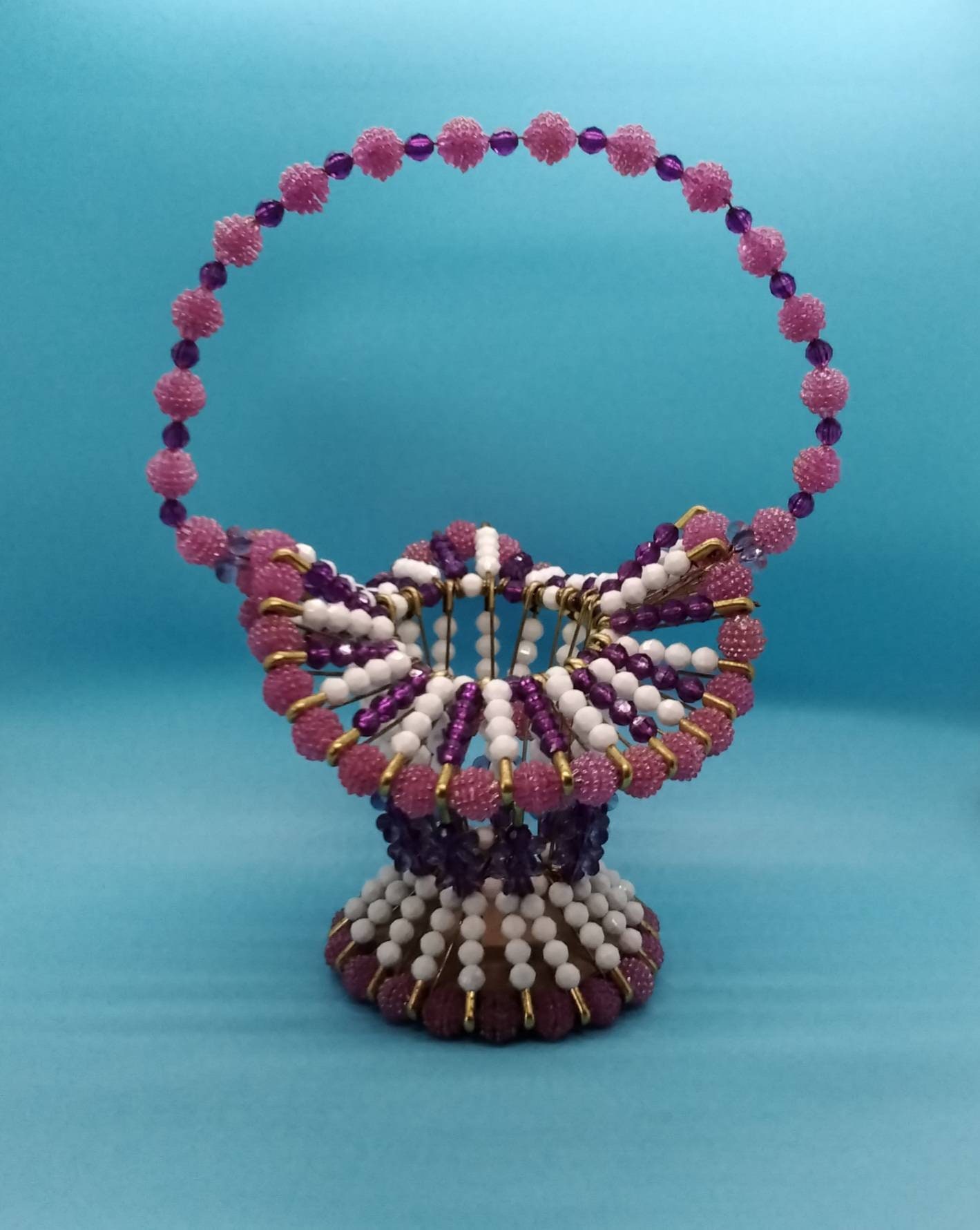 Safety Pin Bead Basket