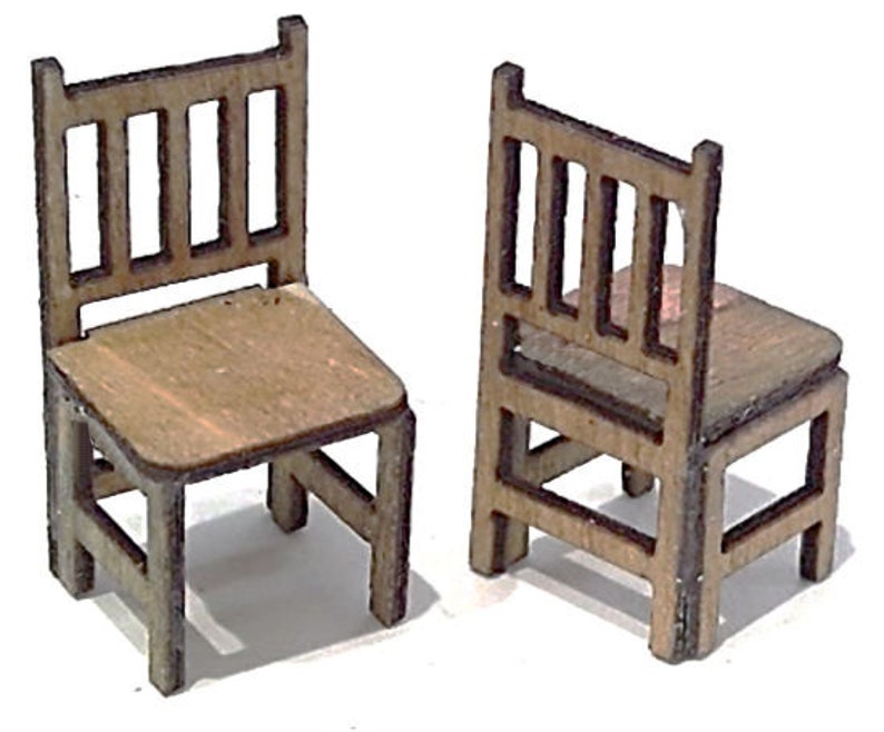 Miniature Dining Room Set: Quarter Scale Table With 4 Chairs With a ...