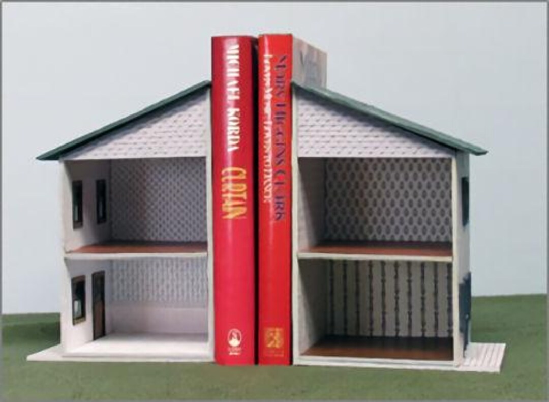 Create Your Own 1:4 Scale Scenes in These Bookends - Four Empty Rooms ...