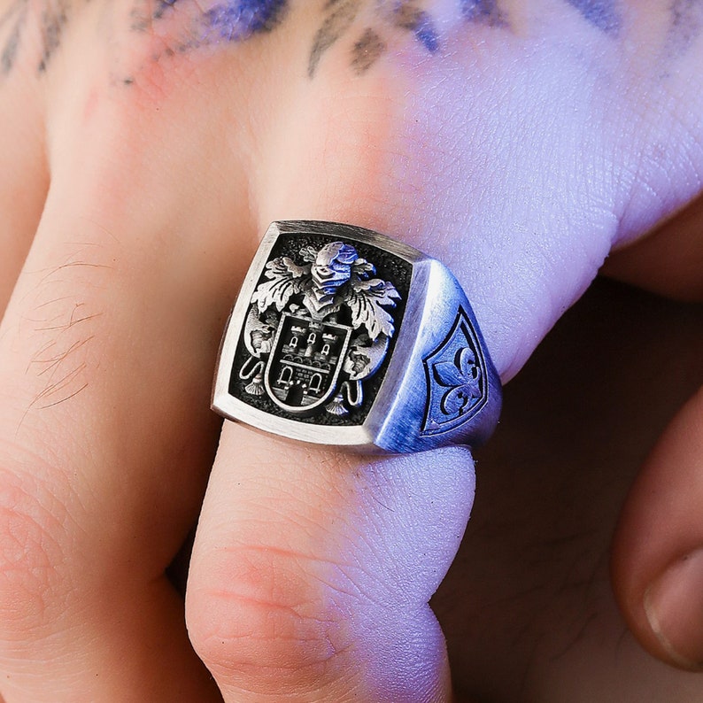 Custom Family Crest Signet Ring: Sterling Silver Heraldry Ring for Men ...