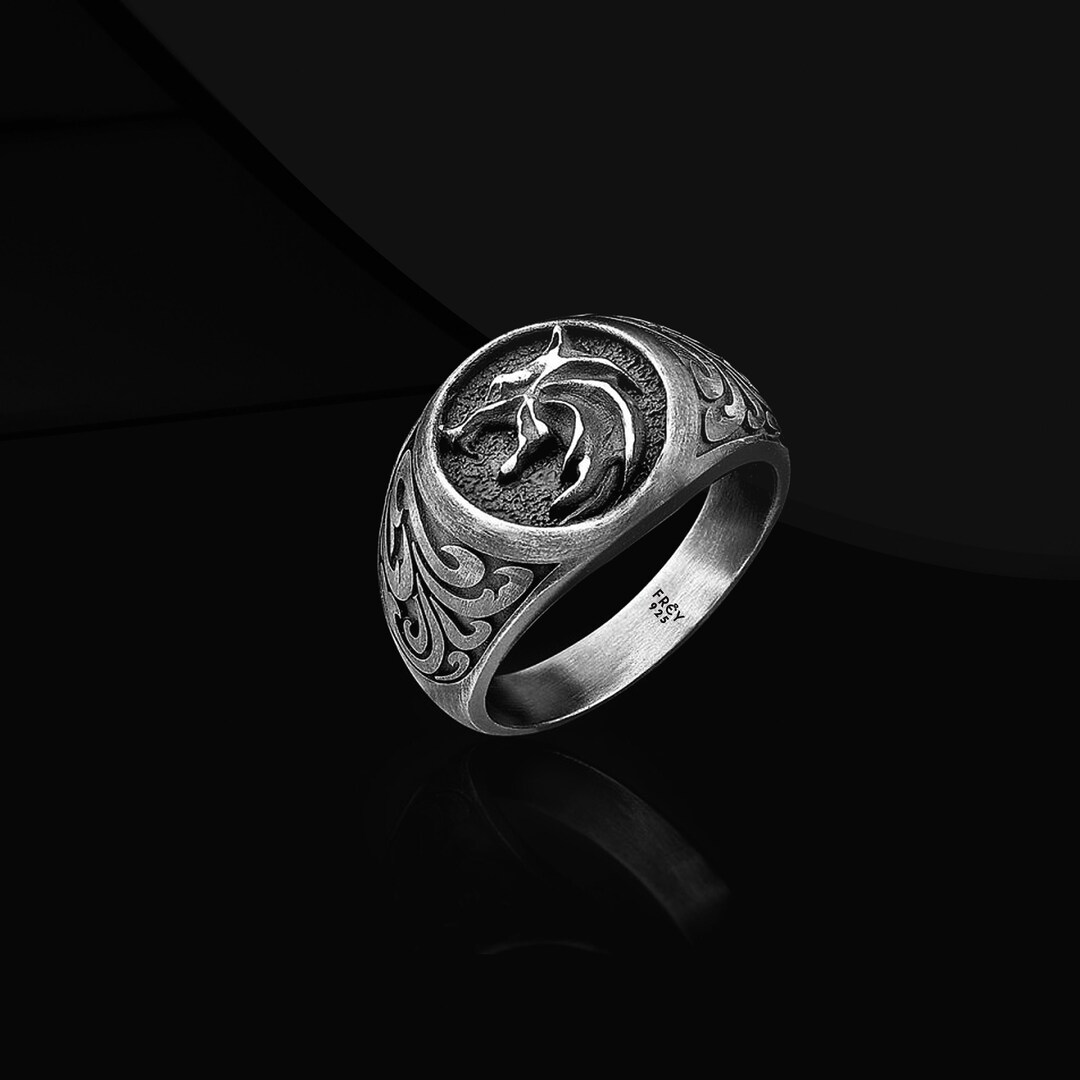 Witcher Wolf Oxidized Sterling Silver Band Ring: Geralt of Rivia ...