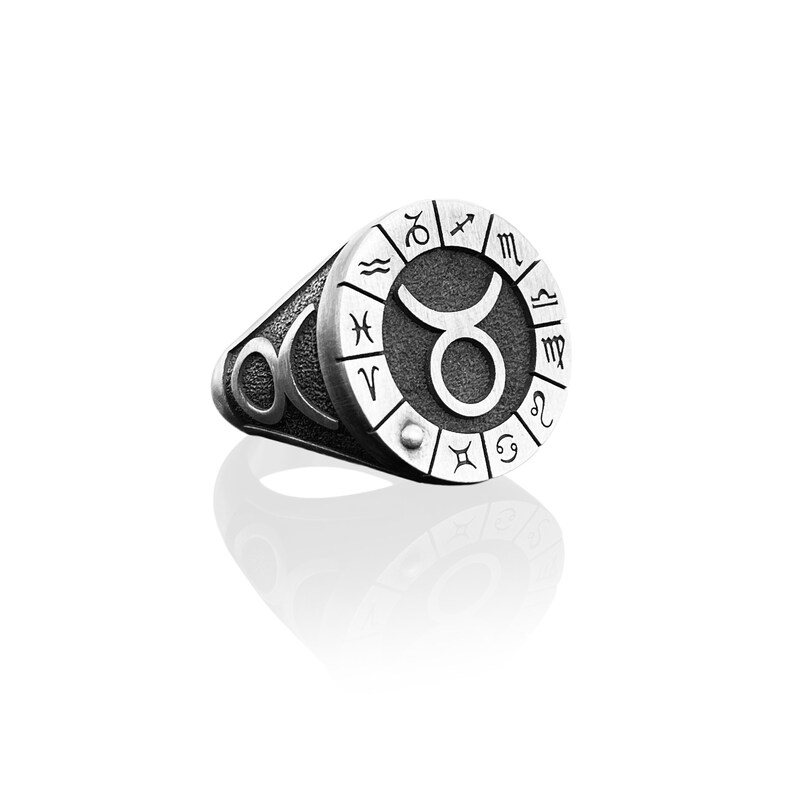 Taurus Pinky Signet Ring for Men Oxidized Zodiac Sign Signet - Etsy