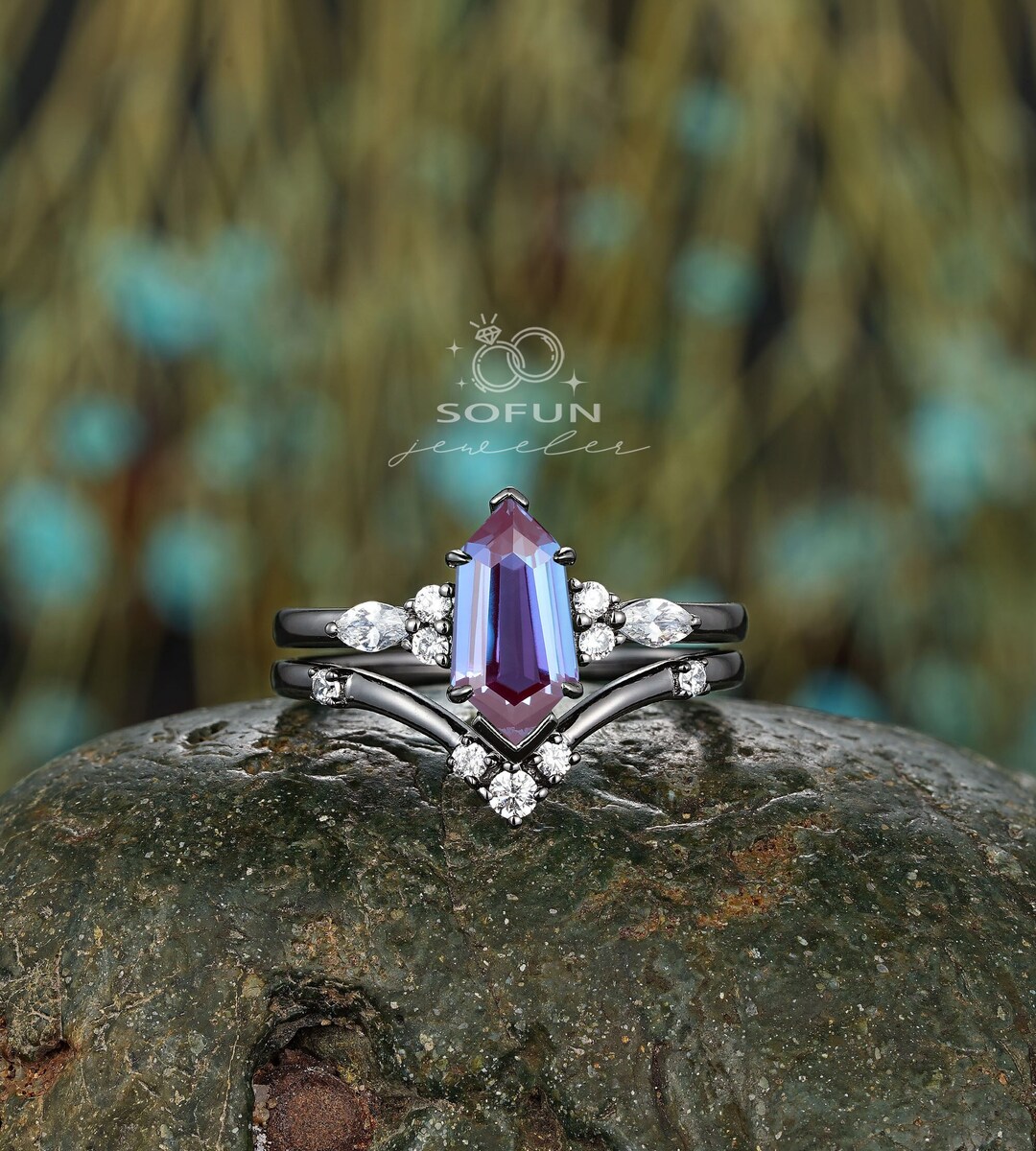 Gothic Shield Cut Alexandrite Engagement Ring Set, Unique Hexagon ...