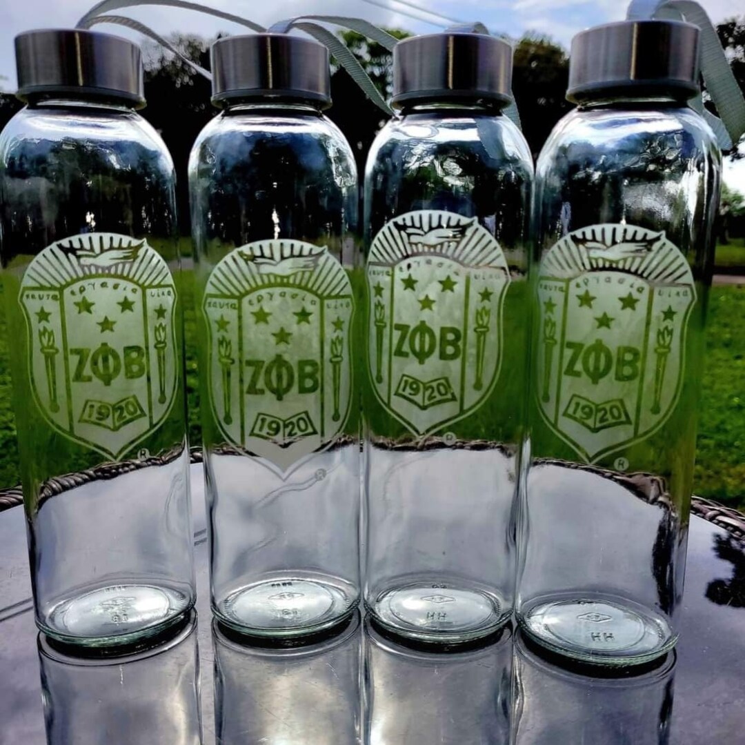 Single 18oz Personalized Glass Water Bottle - Etsy