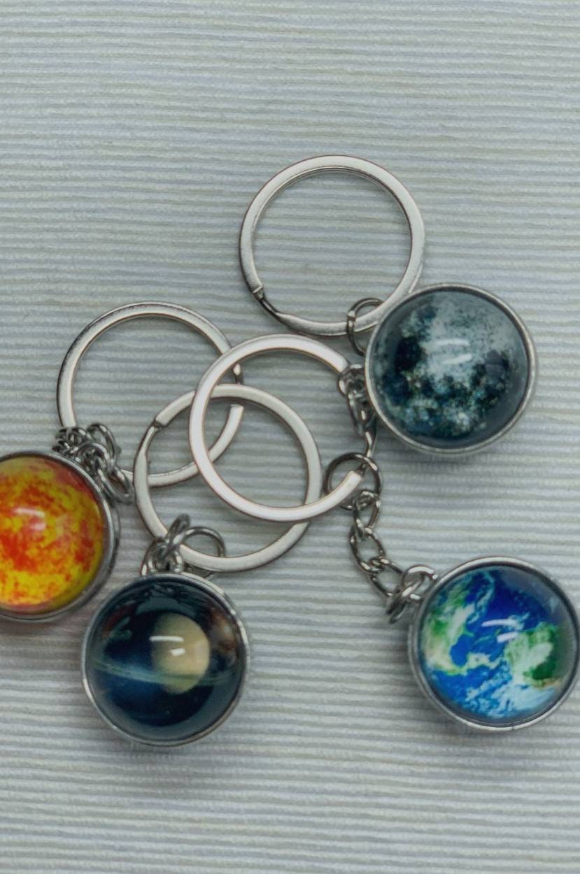 Glow in the Dark Planet Key Chains Jupter Moon Earth Mars Sun Mercery ...