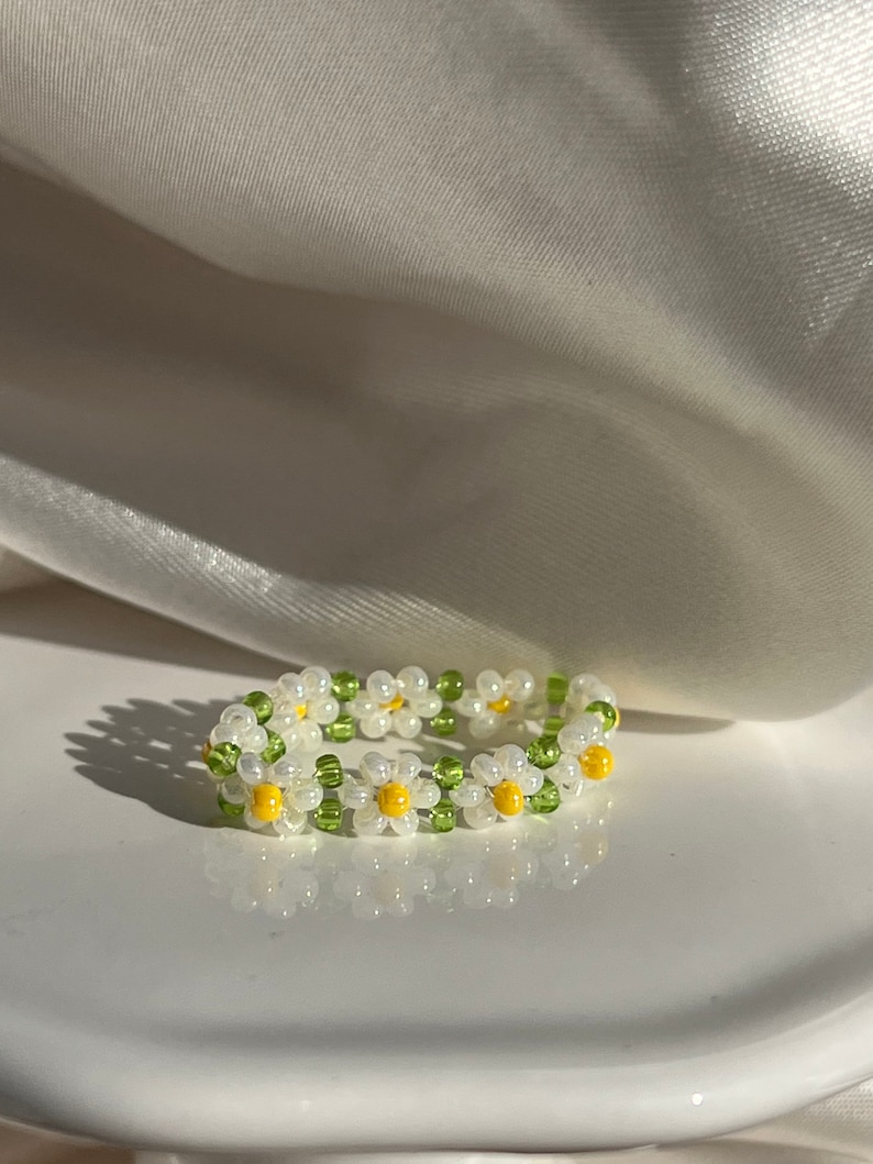 Cute Daisy Ring - Etsy