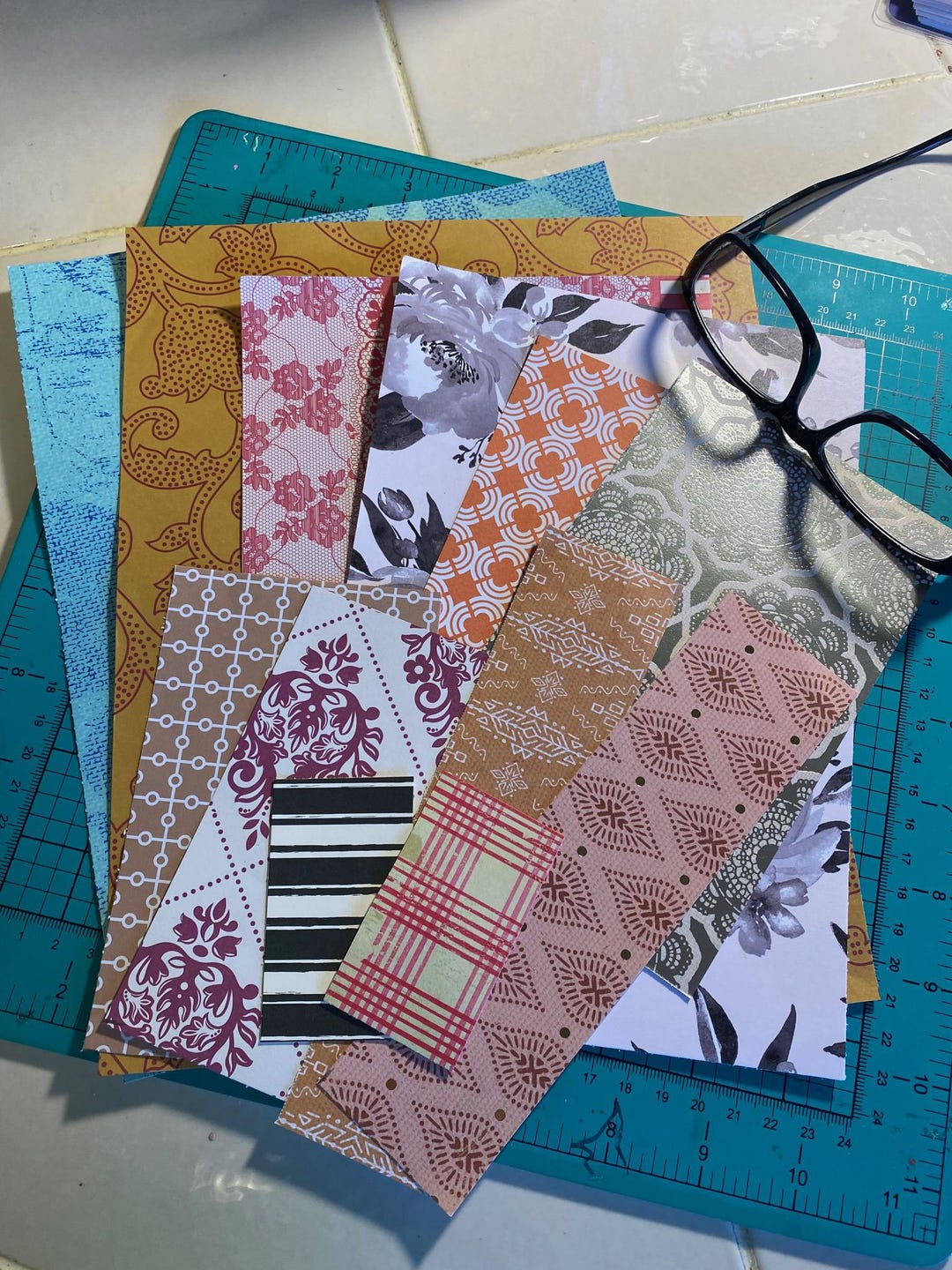 Decorative Paper Pack: Ephemera, Scrapbooking, Collage (40pc) - Etsy
