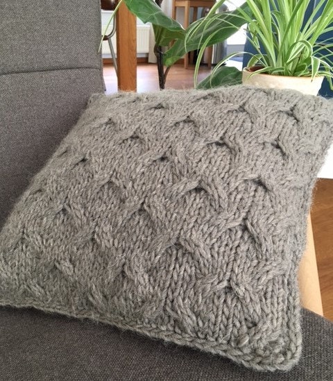 Digital Knitting Pattern Cable Pillow ‘nørrebro’ - Etsy