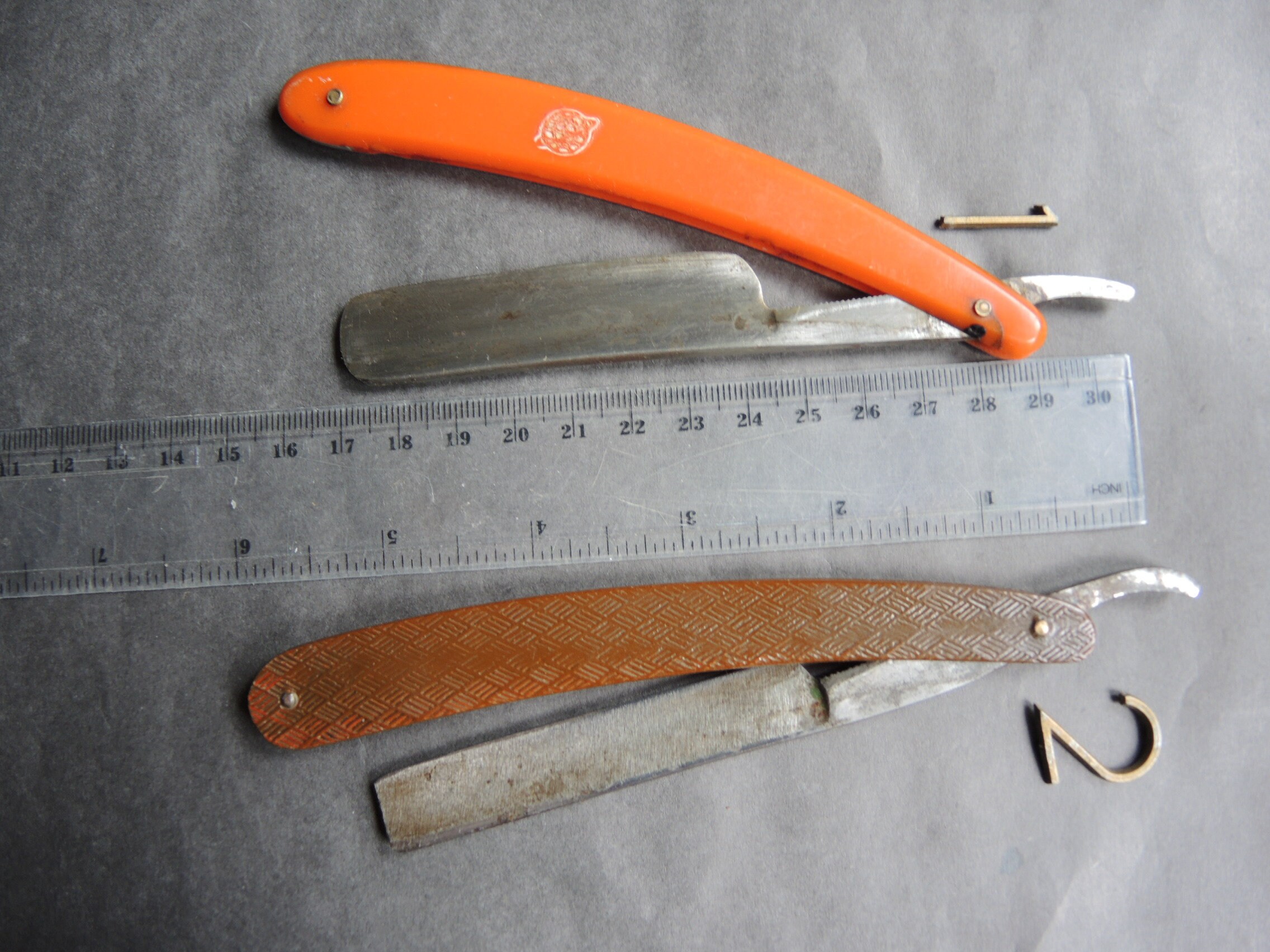 ONE! Vintage Barber's Tools / Soviet Straight Razor Stiz / Like ...