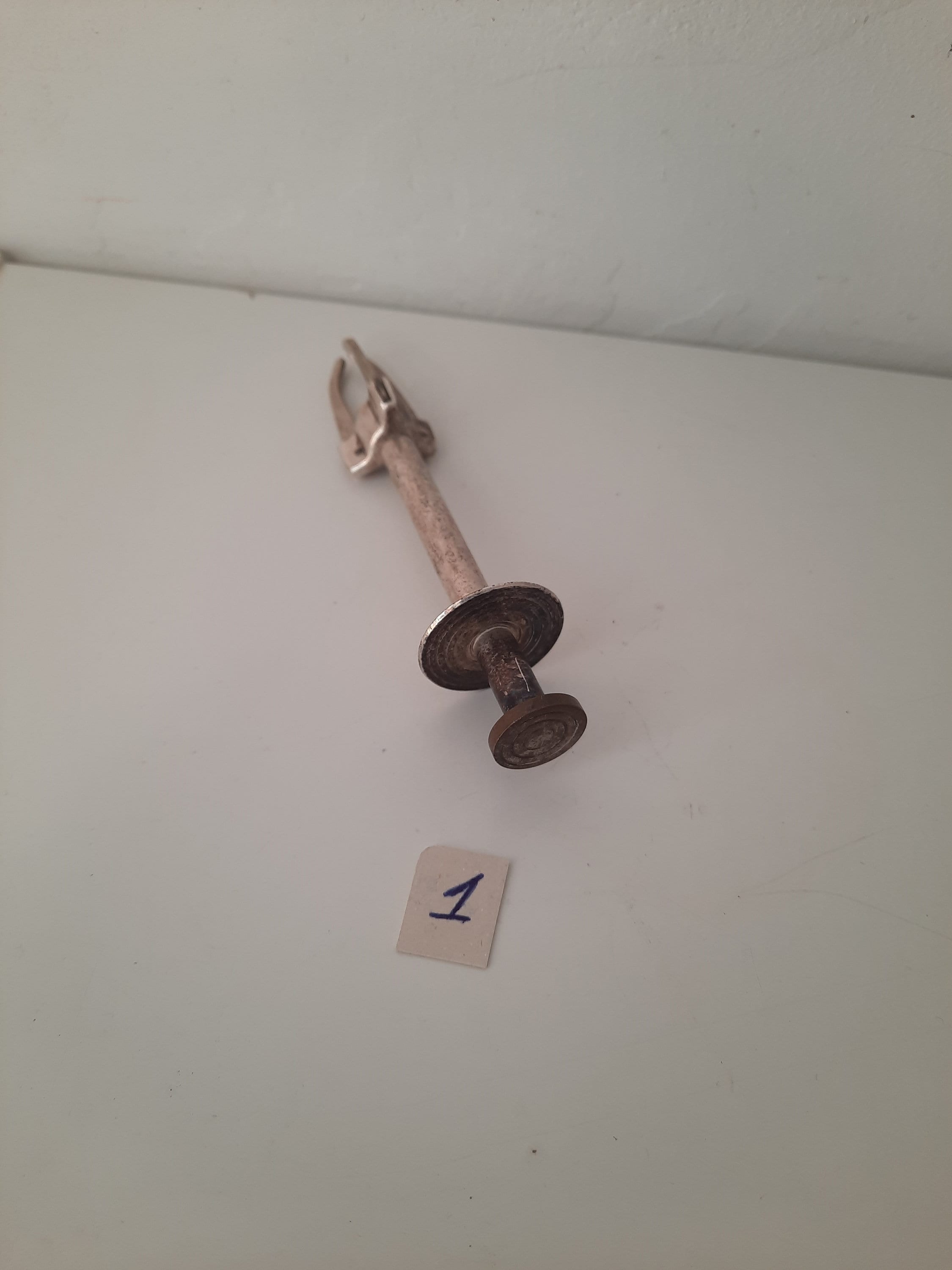 ONE Vintage Sugar Ice Cube Pick up Tongs / Mechanical Olive Grabber ...