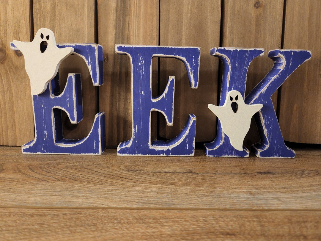Distressed Wood EEK Halloween Sign With Ghosts - Etsy