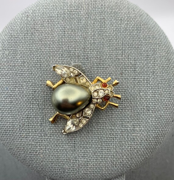 Vintage Crown Trifari Fly Pin brooch Designed by Alfred | Etsy