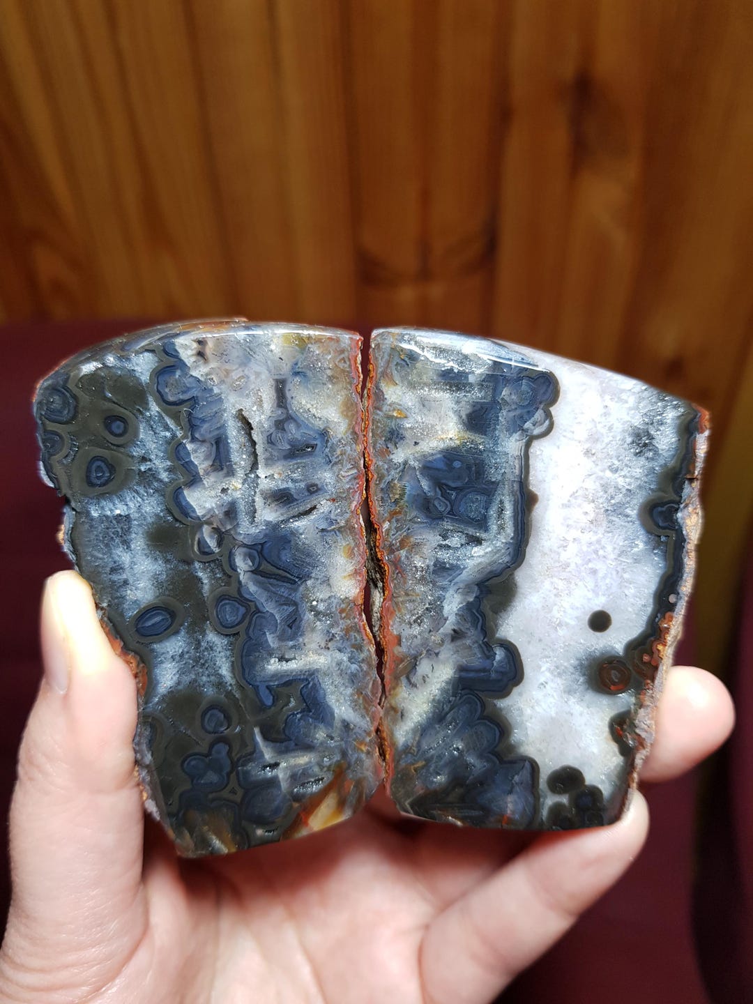 Blue-gray Banded Agate With Quartz | Eye Formation | Stone of Insight ...