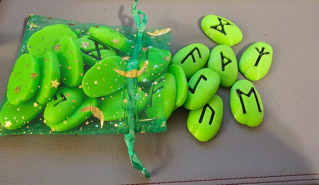 Hand Painted 3D Printed Runes Set - Etsy