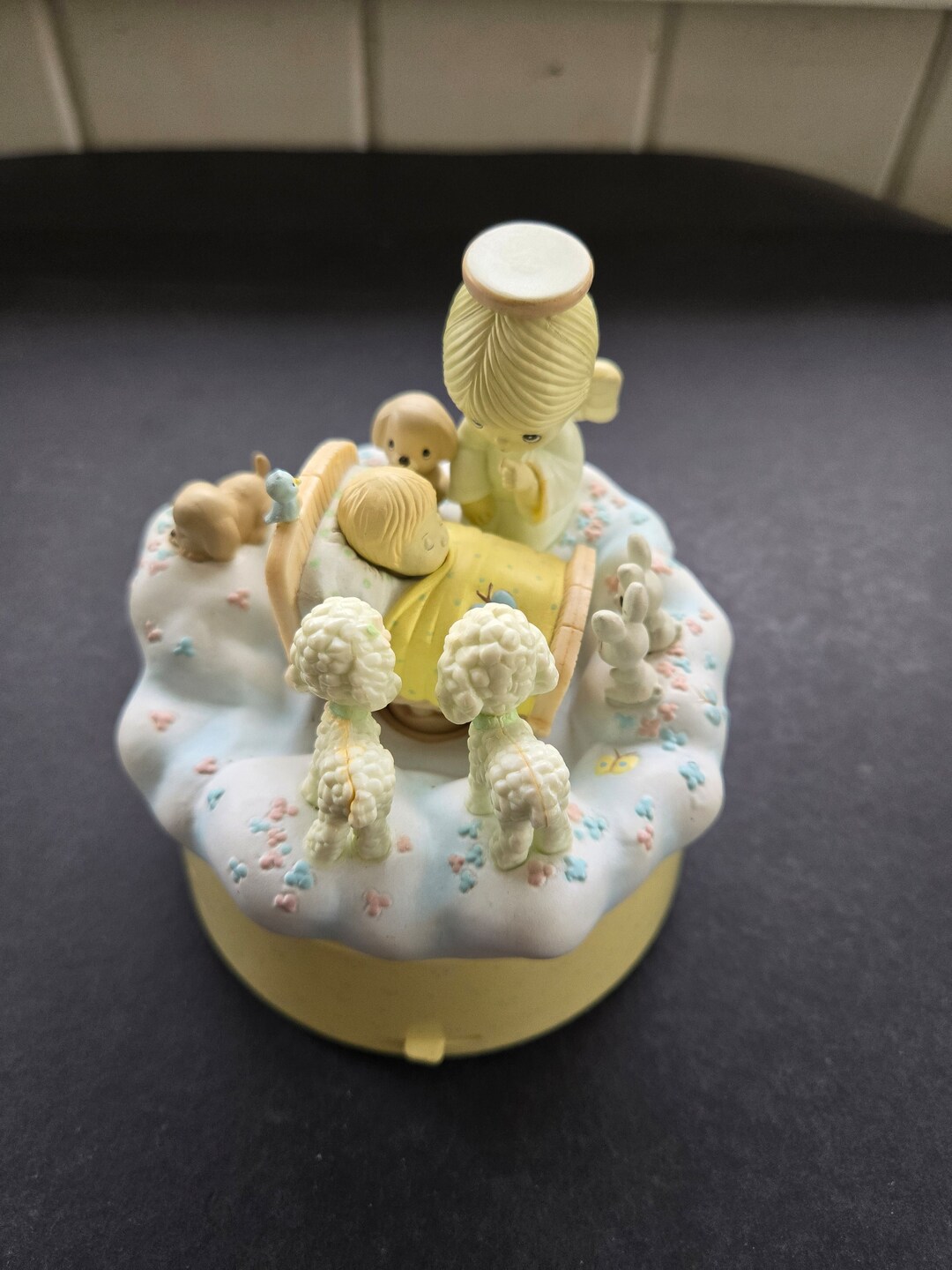 Vintage 1989 Enesco Precious Moments Collection Musical Figurine Jesus ...